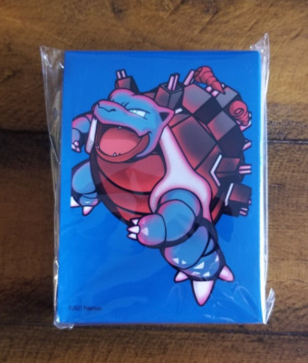 BLASTOISE VMAX Pokemon TCG Sealed Pack 65 Card Sleeves Battle Box ...