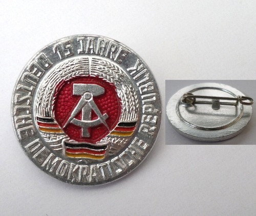 socialist East germany badge from 1964 GDR( State emblem in the wreath ...