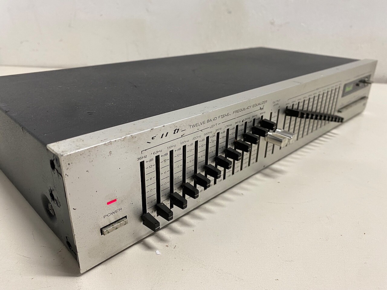 Vintage Realistic 30-2010 Stereo Graphic Equaliser - 12 Band -LED- EQ ...