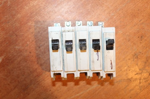 Commander Circuit Breaker 15A 15 Amp 1 Pole Type QB Bolt On CU-AL | eBay