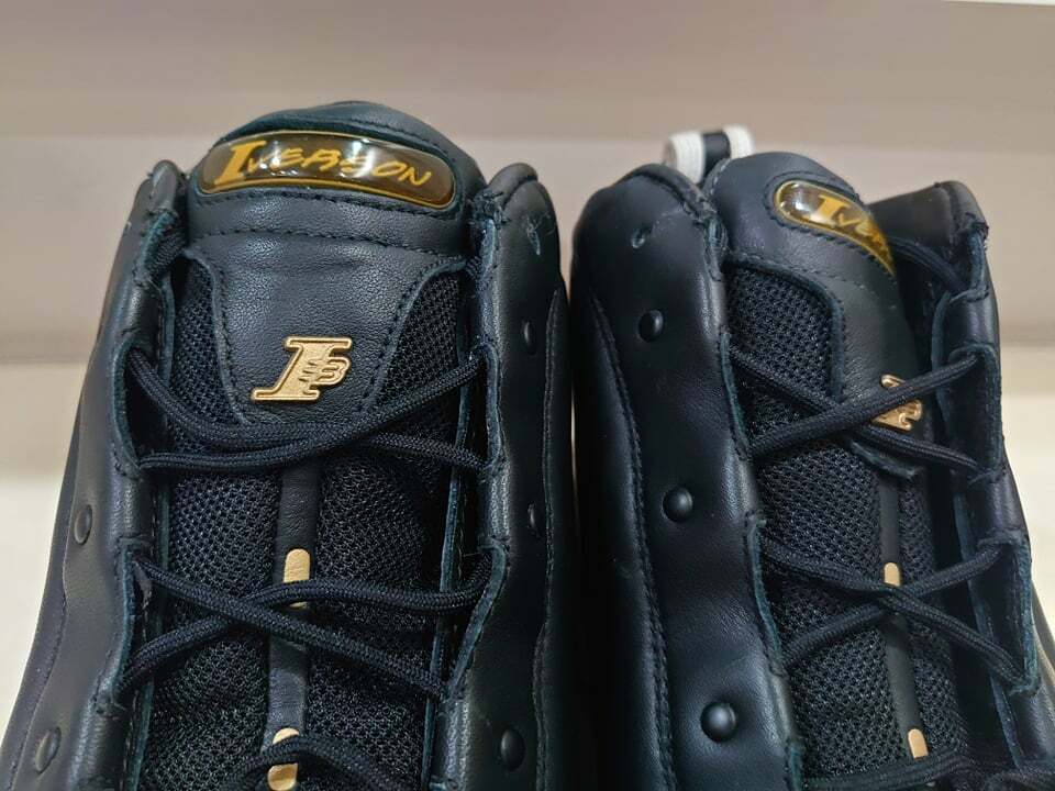 DS OG 2001 REEBOK IVERSON I3 PLAYOFF DMX sz 12 BLACK / WHITE / GOLD 4 ...