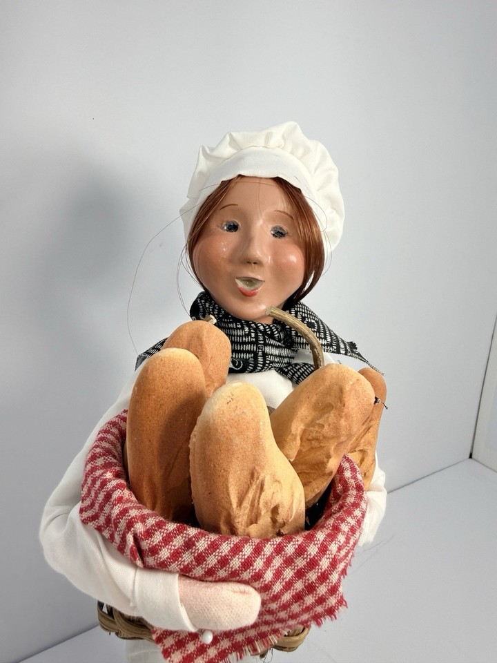 Byers Choice The Carolers Professionals Woman Chef Bread Baker Figure ...
