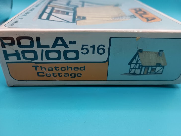 HO / OO SCALE SEALED POLA THATCHED COTTAGE KIT UNASSEMBLED NEW OLD ...