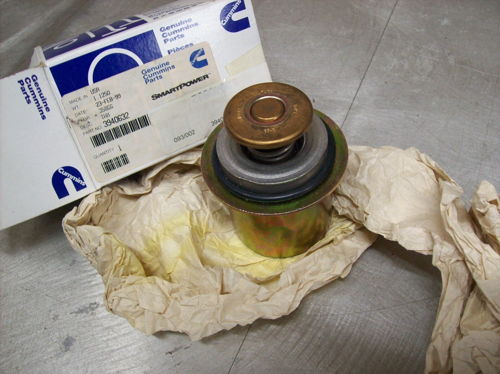 3940632 Cummins C-series 180 Degree Fahrenheit Thermostat for sale ...