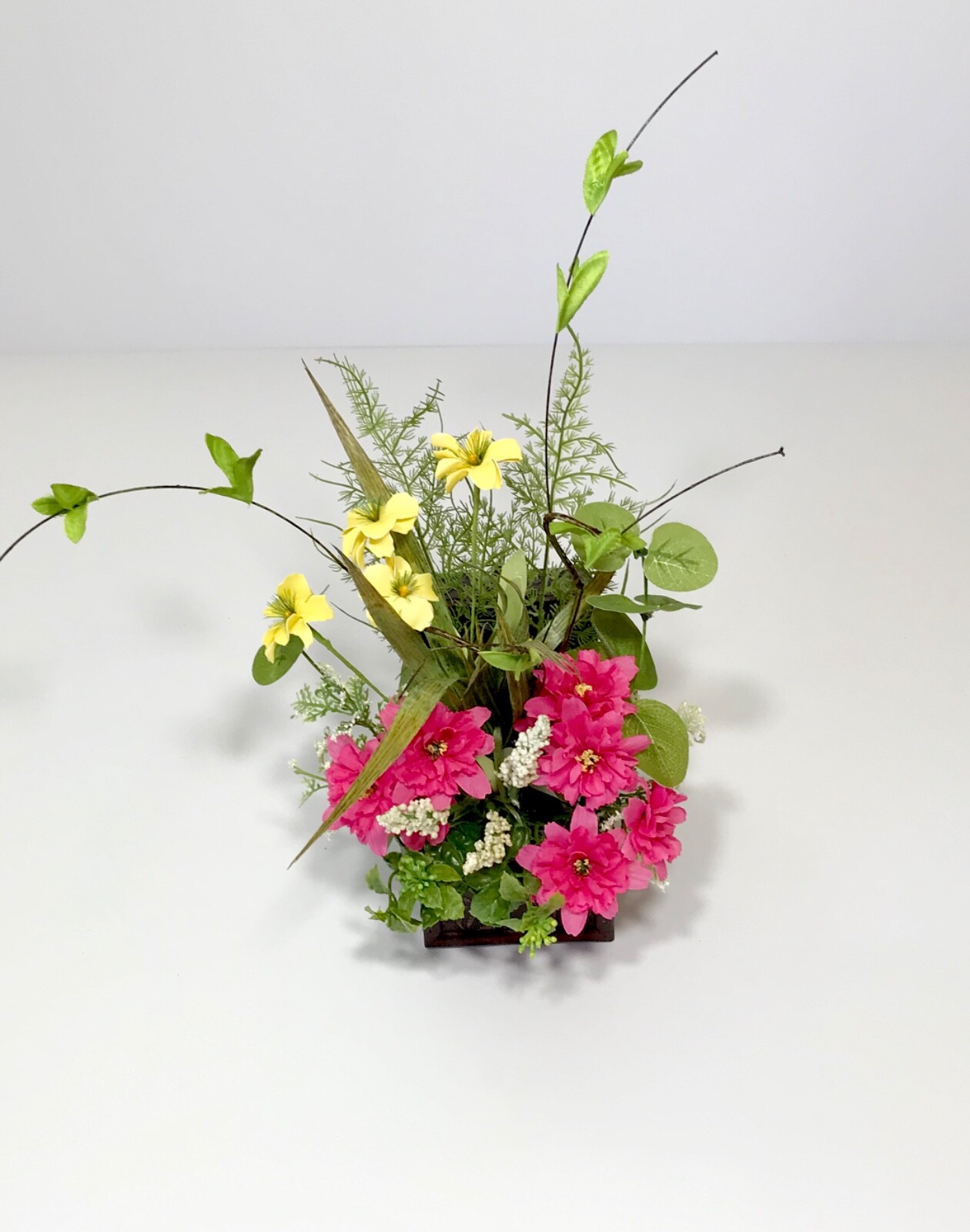 SPRING FLOWERS SMALL WOODEN CHEST BOX MINI NOVELTY GIFT EASTER PRESENT ...