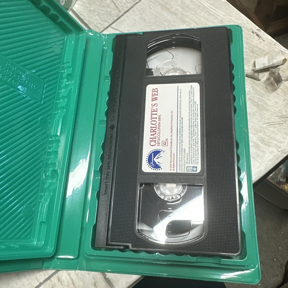 Charlottes Web VHS 1996 Paramount Family Favorites 97361537832 | eBay