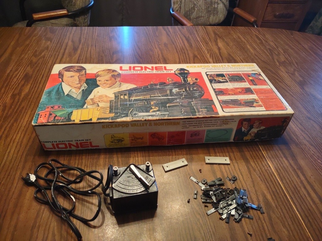 LIONEL USED TRAIN SETS