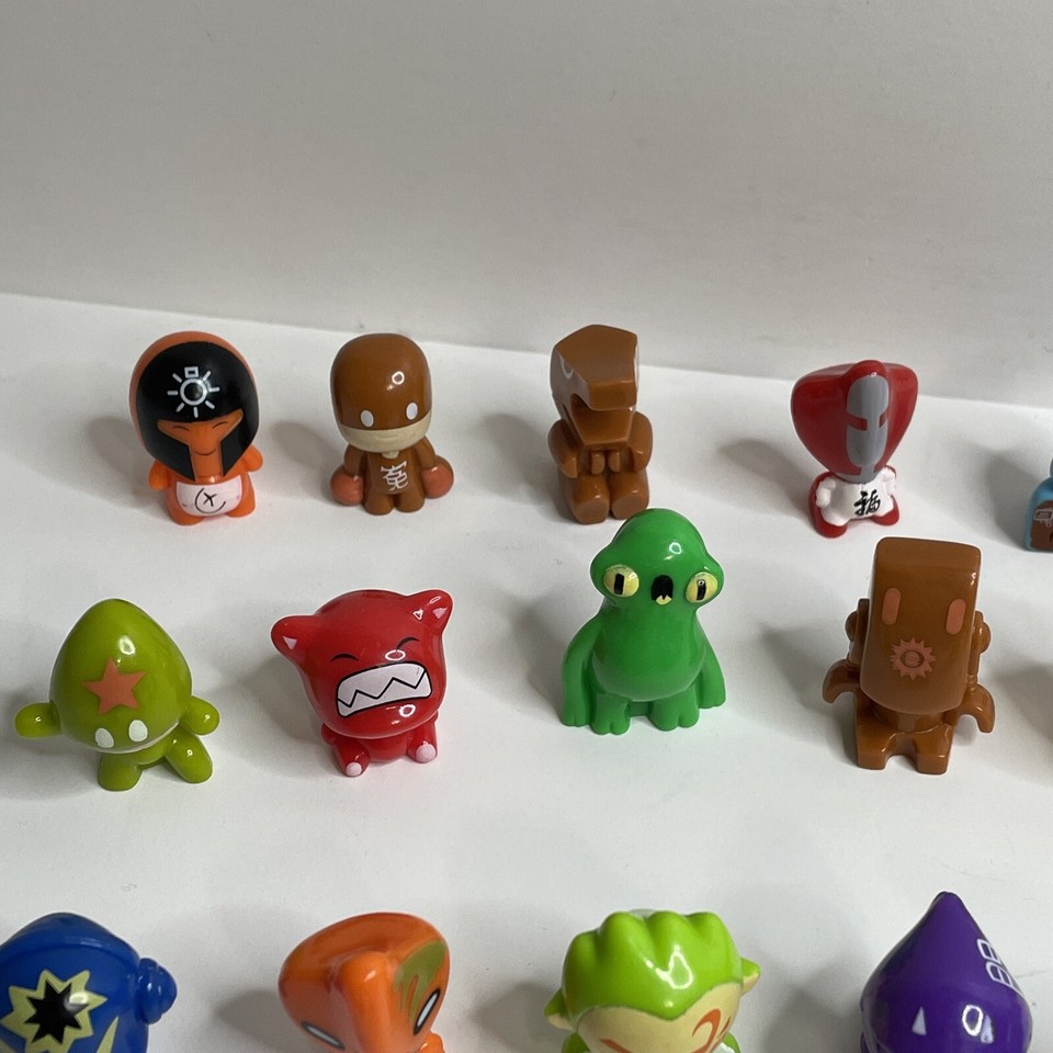 GoGo's Crazy Bones Lot Of 73 - Aliens - Huge - Ultra Rare - HTF - OOP ...