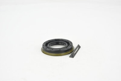 Rear Differential-Pinion Seal 38.6X70.1X10.8X12.7 For MERCEDES BENZ CLS ...