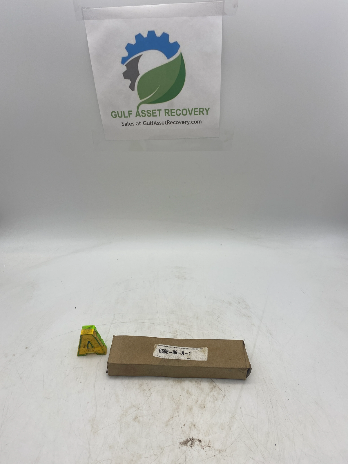LDI Industries G605-06-A-1 Oil Sight Gauge, 6" Centers (Open Box) | eBay
