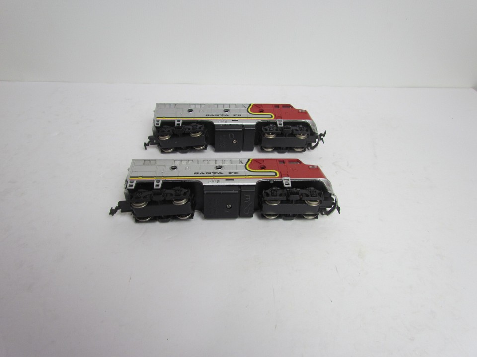Ho scale Model Power Santa Fe 8 wheel drive Engine and Dummy lighted ...