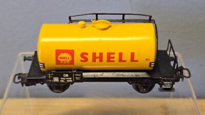 Marklin HO Shell Single Dome Tank Car Gasoline Oil Germany Yellow Train ...