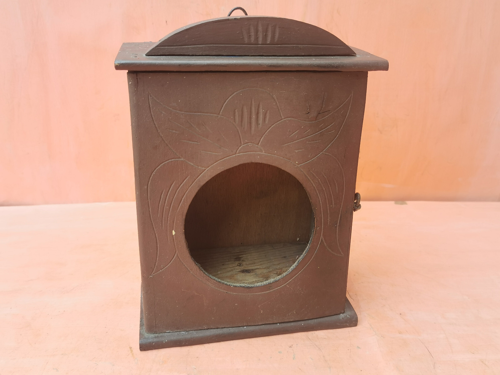 ANTIQUE PRIMITIVE OLD HAND PAINTED WOODEN WALL HANGING CLOCK BOX | eBay