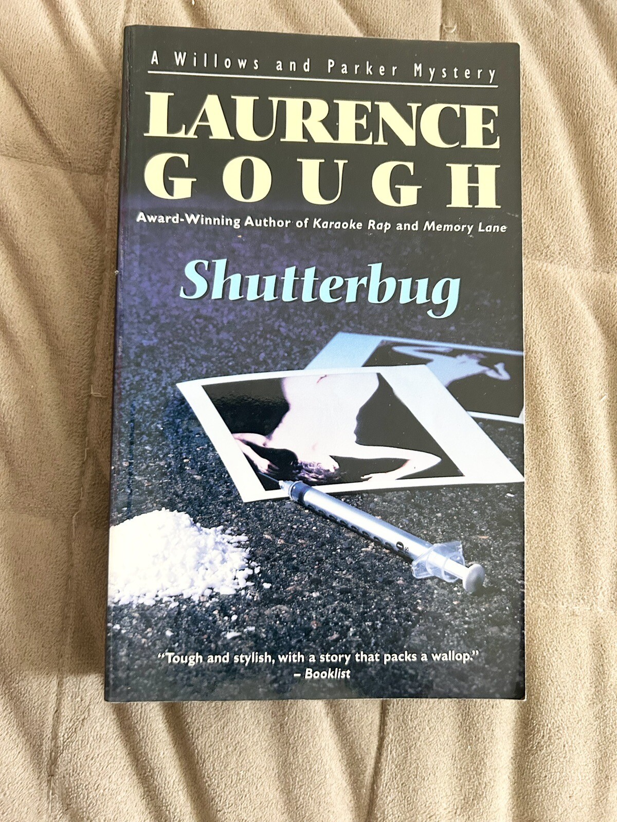 📒Shutterbug Mass Market Paperbound Laurence Gough 3268 9780771034299| eBay