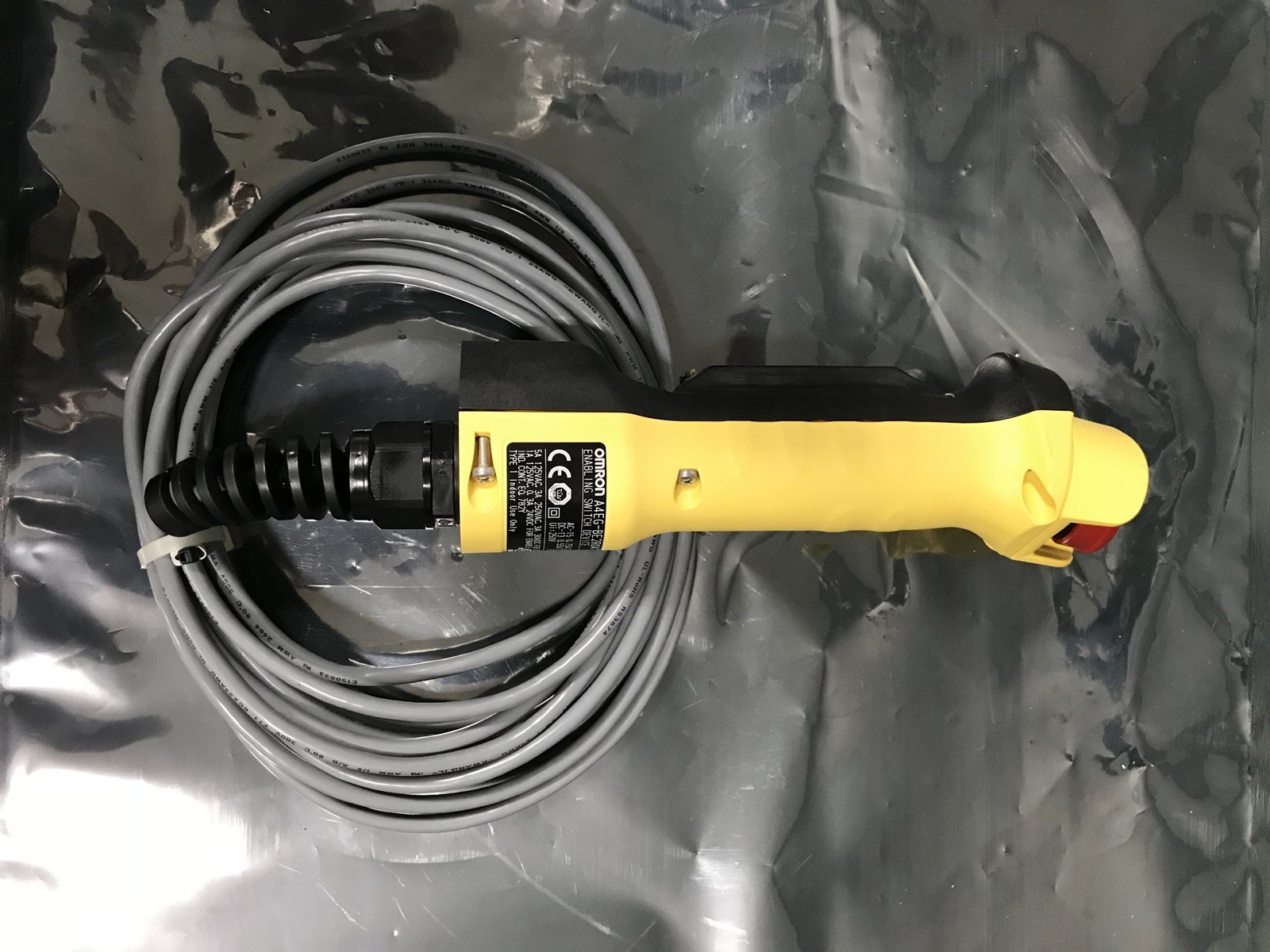 OMRON A4EG-BE2R041 Enabling Switch Device | eBay