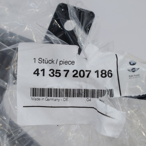 NEW BMW 7 F01 RIGHT SIDE FENDER BRACKET 41357207186 OEM | eBay