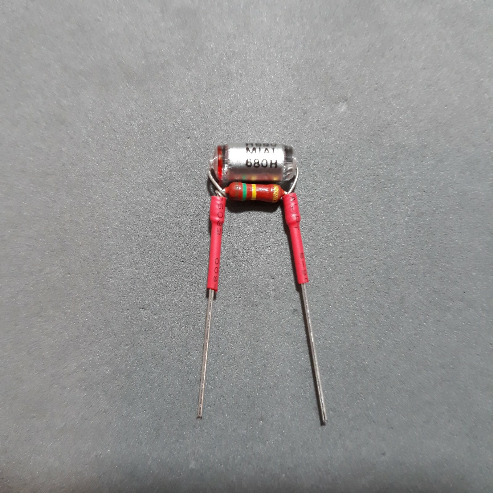 TREBLE BLEED Spec RED STRIPE POLSTYRENE 680pF cap, 150K RED BAR ...