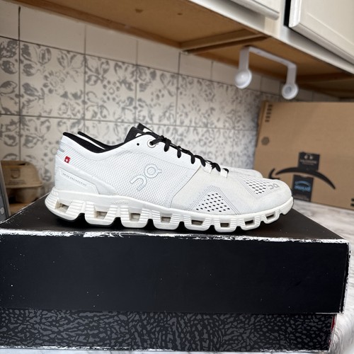 On Cloud X II White Womens Sz 9 Athletic Running Shoes Sneakers 40. ...