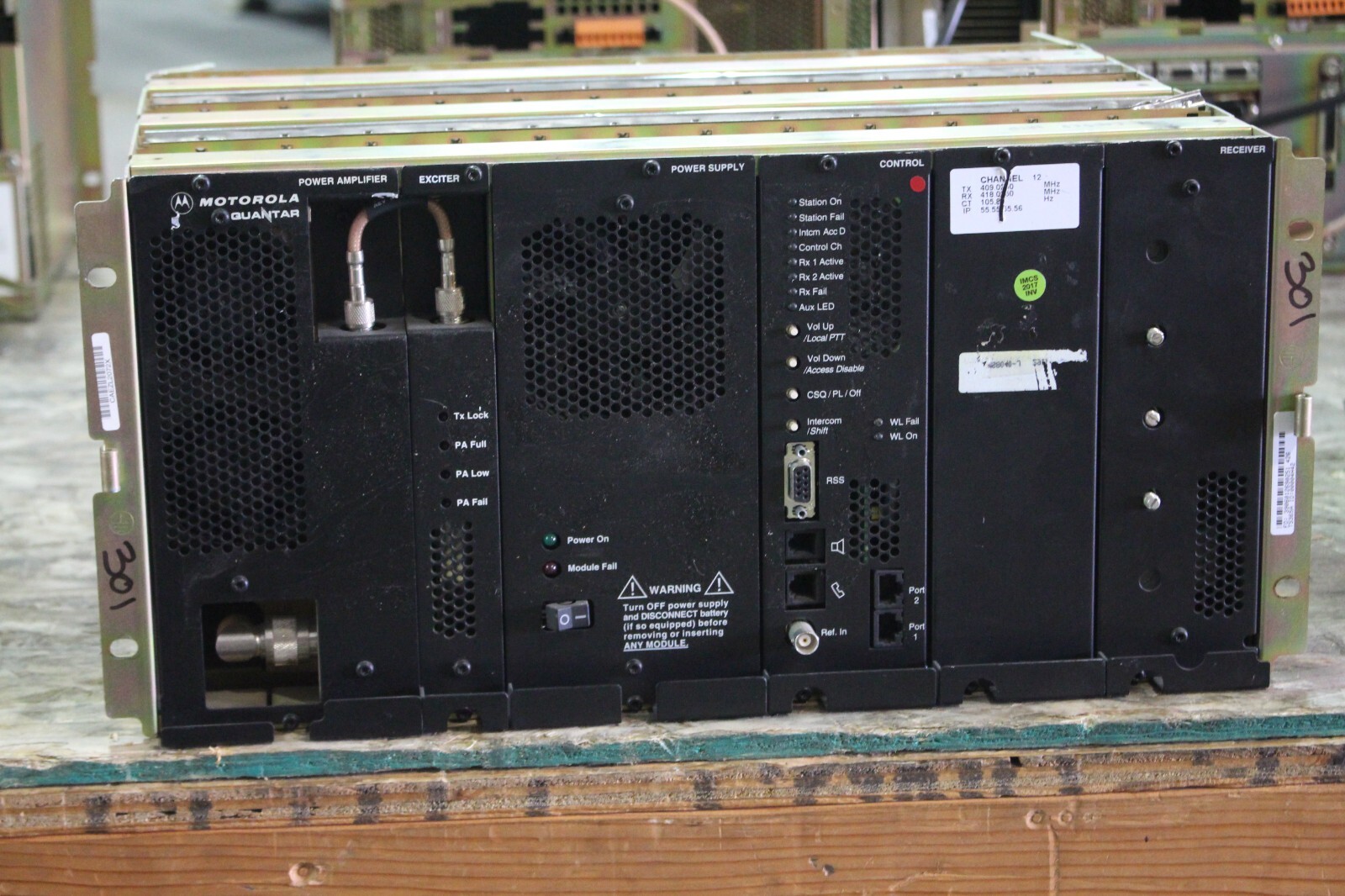 MOTOROLA QUANTAR VHF Tx 409.0250 Rx 418.0250MHz DIGITAL REPEATER Model ...