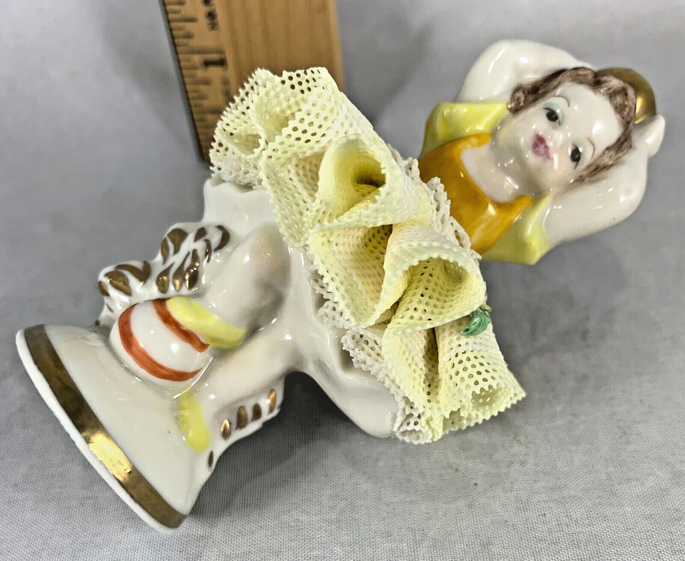IRISH DRESDEN YELLOW CIARA LACE FIGURINE | eBay