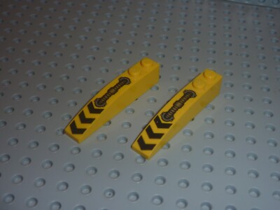2x LEGO Slope Curved 6x1 with Black Danger Chevrons 42022pb03 Set 4794 ...
