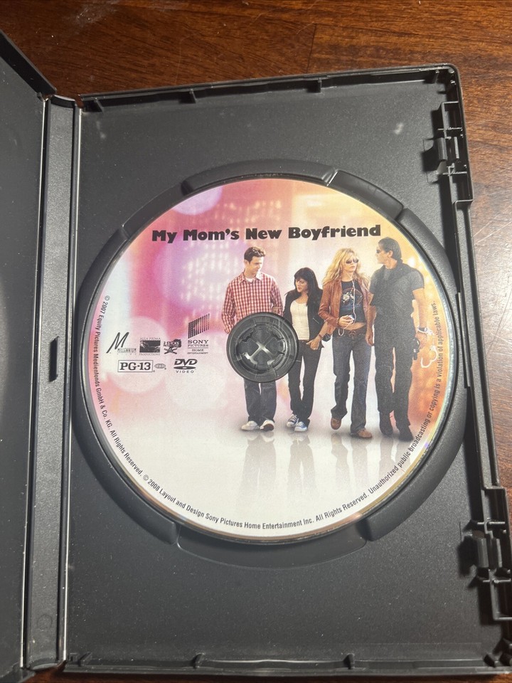 My Mom's New Boyfriend - DVD - Meg Ryan, Selma Blair, Antonio Banderas ...