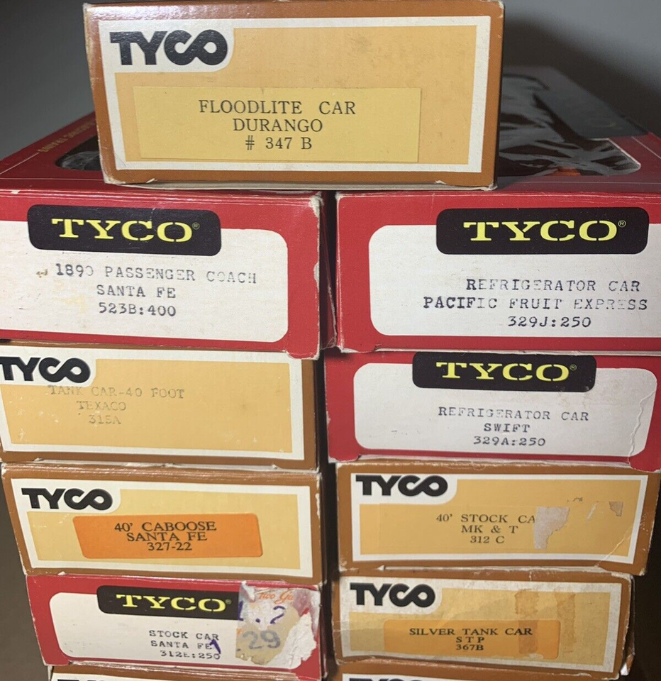 TYCO..HO Trains..17 pieces..In Boxes..Assortment # 14 | eBay