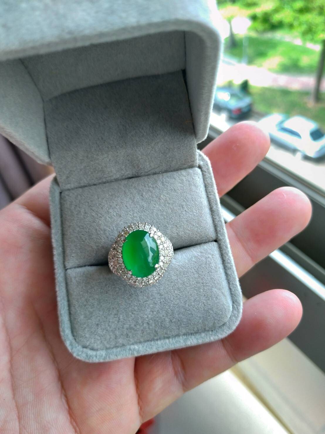 【Grade A】Icy Emerald Green Jadeite Dove Egg Ring 12.1… - Gem