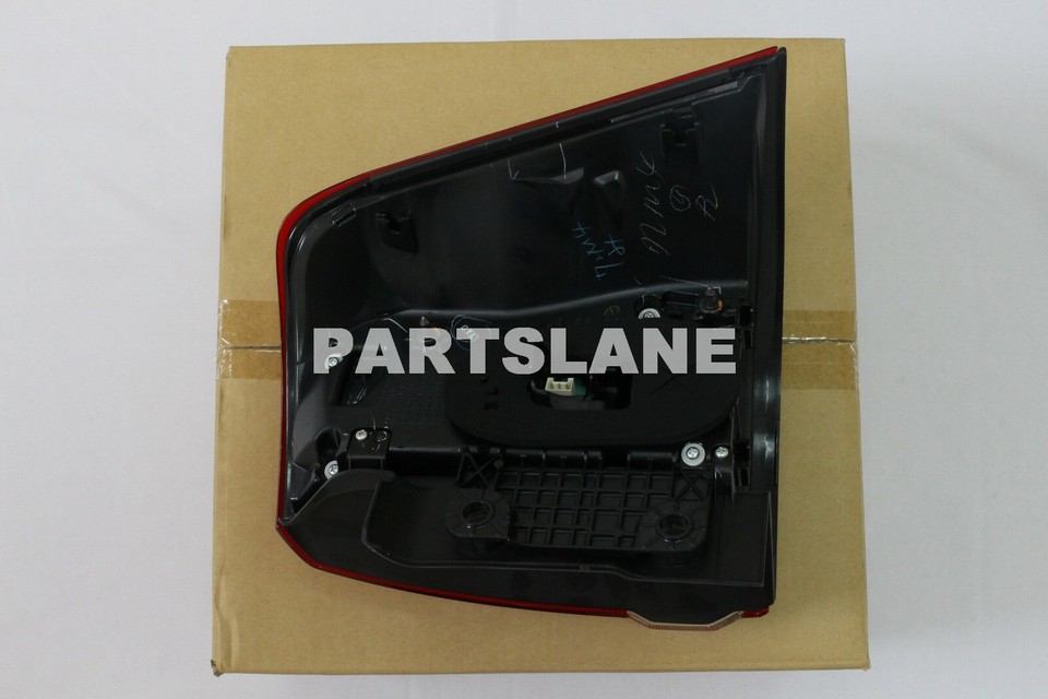 81561-60750 Toyota OEM Genuine LENS & BODY, REAR COMBINATION LAMP, LH ...