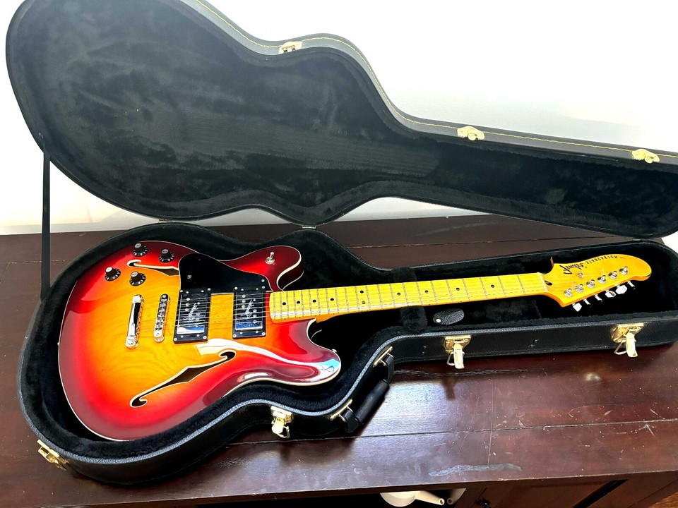 Fender Starcaster Semi-Hollow Body Electric Guitar w/ Hard Case -USED ...