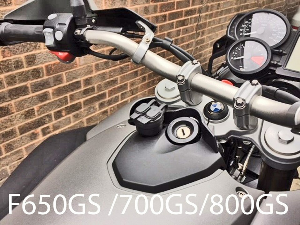 Dual USB Socket "plug & play" for BMW motorcycles. 1=USB-A and 1=USB-C ...