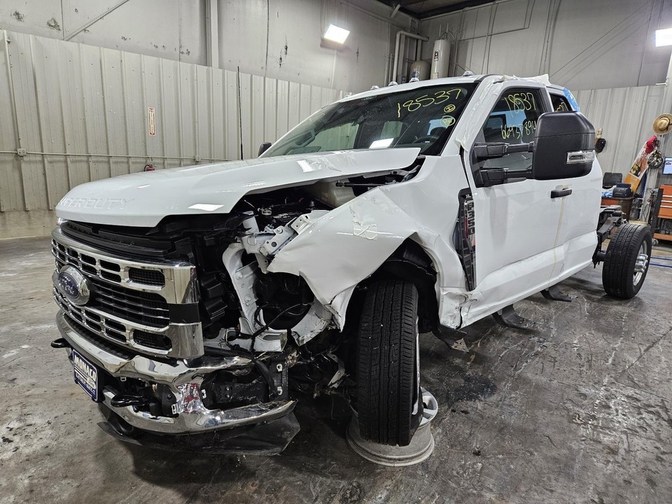 2023 Ford F350 7.3L Gas Engine w/7k Miles, Cab & Chassis **ENGINE ...