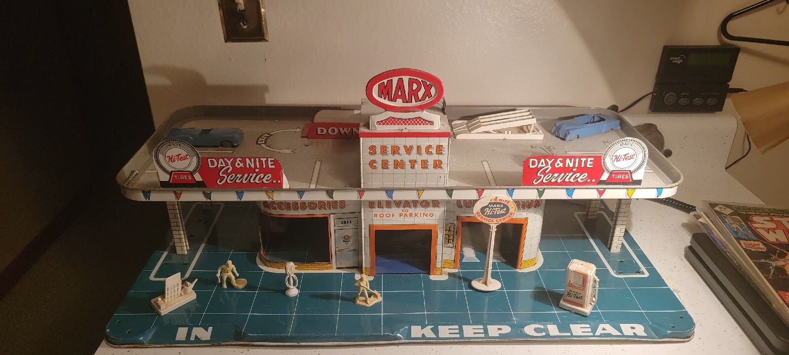 LOUIS MARX 1950’s TIN LITHO MARX DAY NITE SERVICE STATION WITH SKY VIEW ...