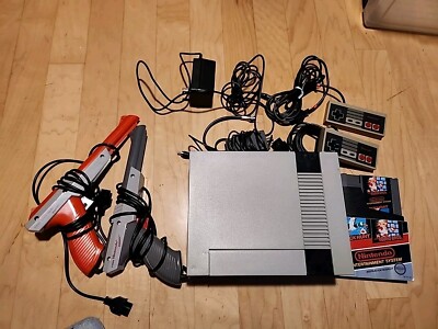 Original Nintendo NES (NES-001) Console, 2 Controllers, 2 Guns, Mario ...