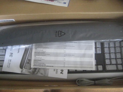 Medion Multimedia Wireless Computer Keyboard & 5 Button Scroll Optical ...