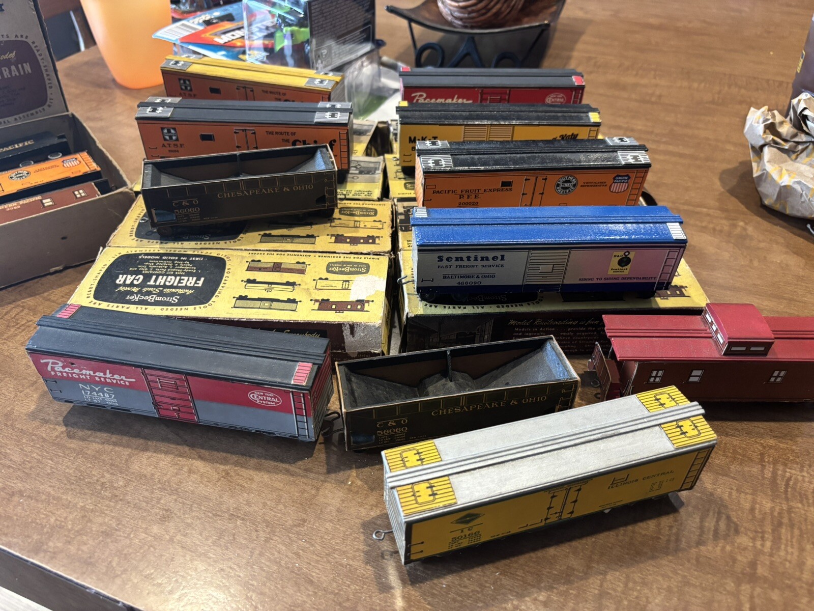 Large Lot Of Strombecker Ho Scale Freight Cars & Train Set Some Boxed ...