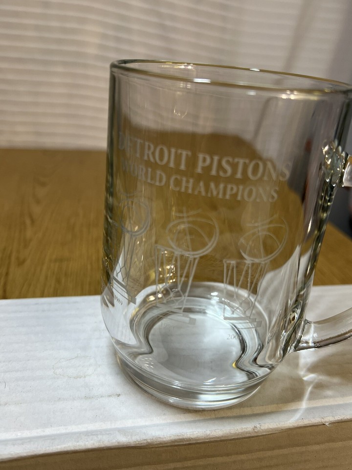VTG. RARE-Detroit Pistons 20 oz. Etched Glass 89’-90’-04’ World ...