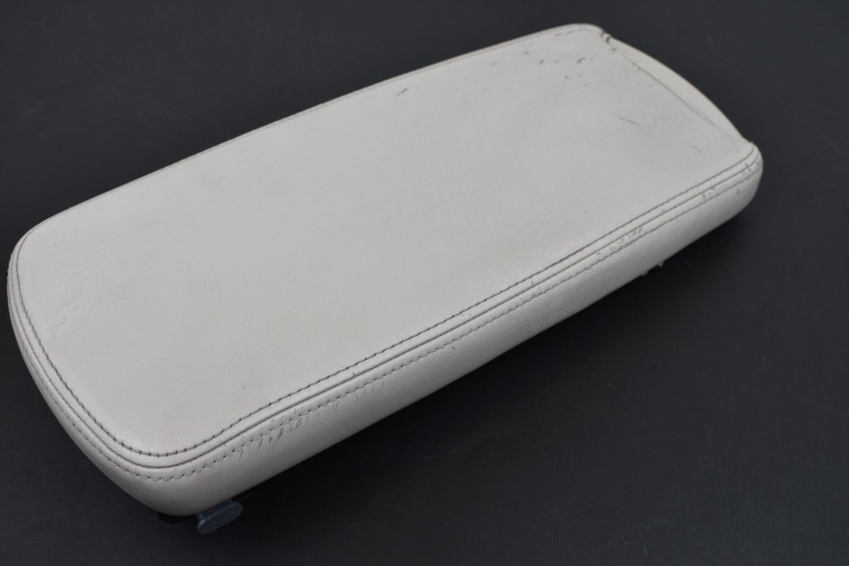 DEFECT 2002-2005 Lexus IS300 Center Console White Leather Armrest Lid ...