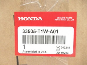 Genuine OEM Honda 33505-T1W-A01 Passenger Rear Bumper Reflector 2015 ...