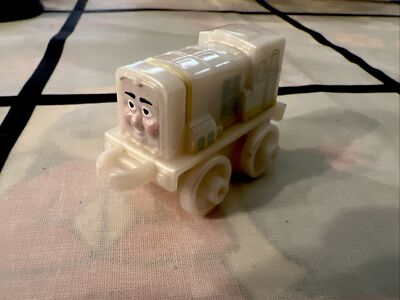 Thomas & Friends Minis 'Paxton The Diesel' White 2014 Mattel Micro ...