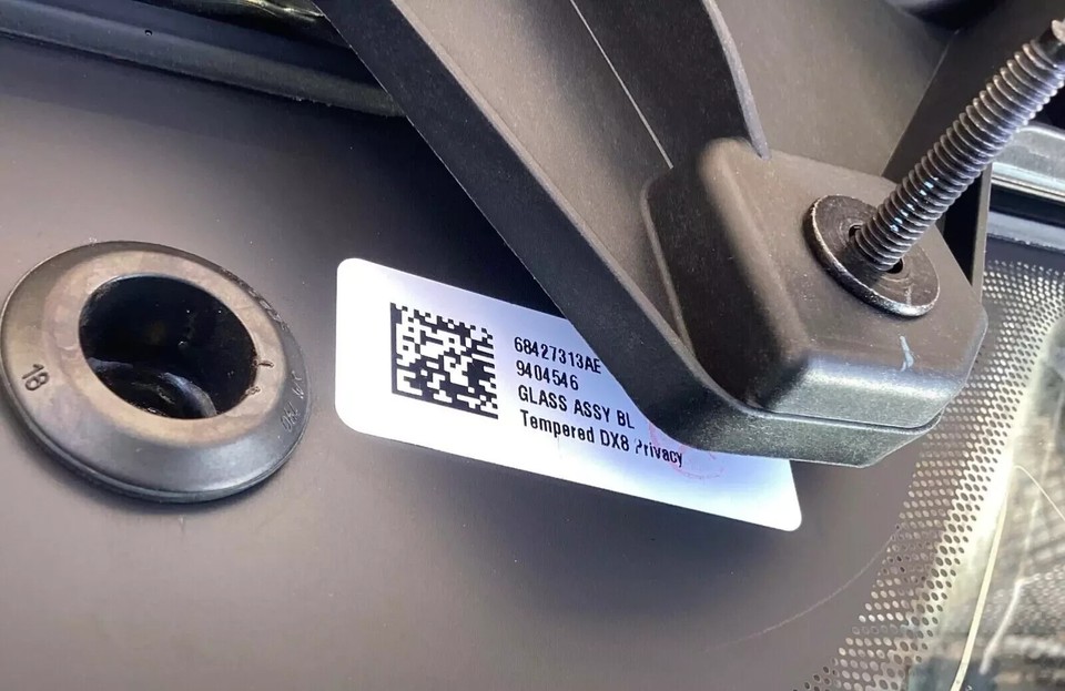 2022 2023 Jeep Wagoneer White Tail gate GREAT CONDITION PICK UP OEM ...