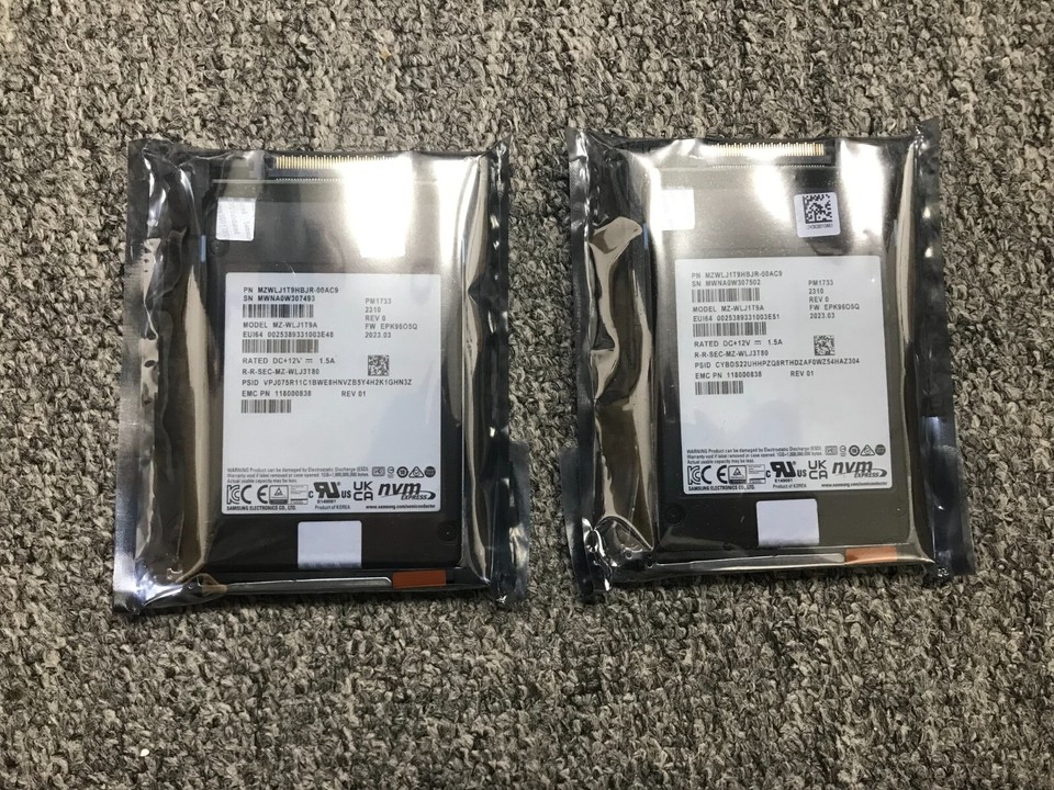 005053702 EMC 118000838 1.92TB SSD NVME 2.5IN SED With Tray | eBay