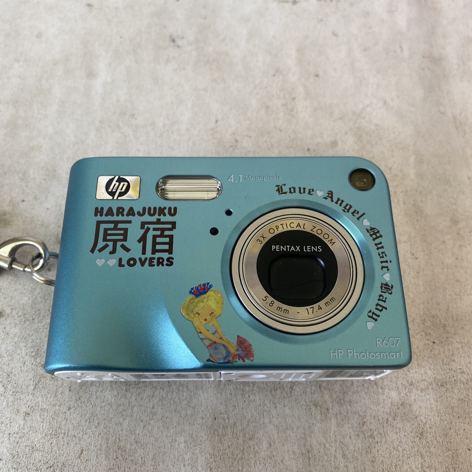 HP PhotoSmart R607 Harajuku Lovers Digital Camera by Gwen Stefani 4.1MP ...