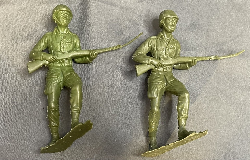 Vintage Plastic Green Army Men Military WWII Soldiers Marx Unbranded ...