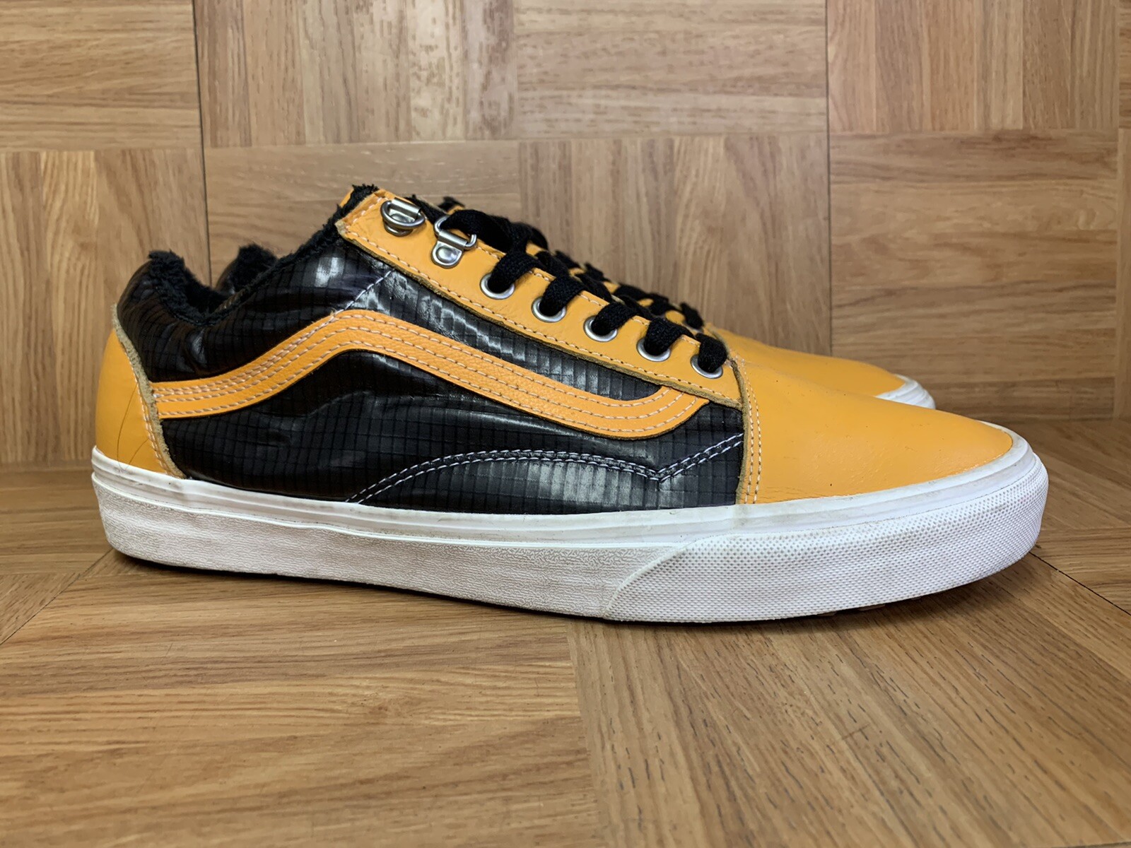 RARE🔥 VANS Old Skool MTE Leather All Weather Sneaker… - Gem