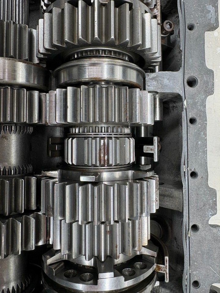 Jerico 5-Speed Dog Box Transmission 26-Spline GM Input – Parts or Core ...