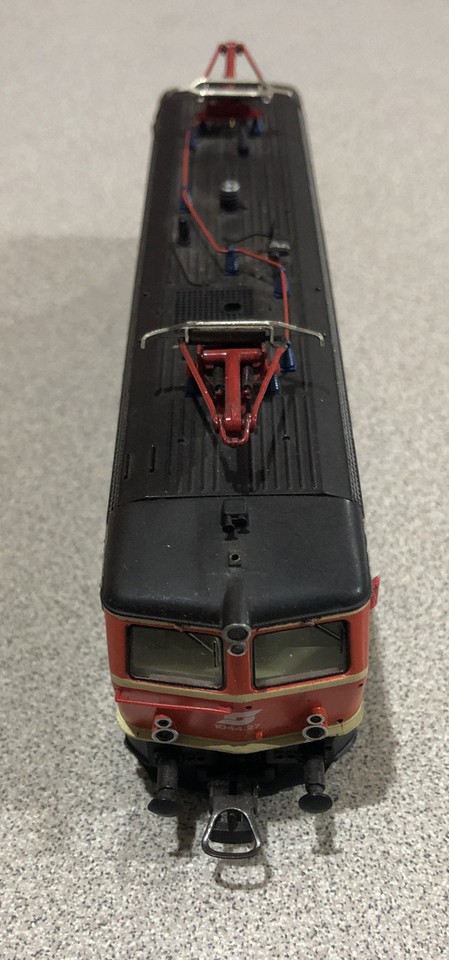 ROCO HO Gauge Electric Locomotive BR 1044.27 The ÖBB MADE IN Austria ...