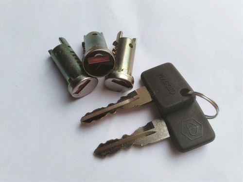 Vespa PX 150 200 P200E T5 PX150 E PS Stella Tumbler Set Key Switch Lock ...