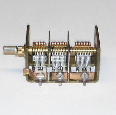 Capacitors - Air Variable Capacitors