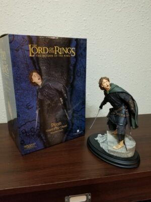 Lord of the rings Pippen Guard of the Citadel Sideshow statue. Hobbit ...